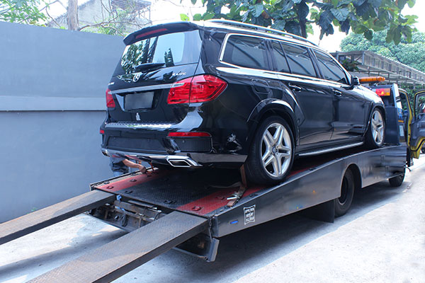 Jasa Derek - Layanan Towing/ Derek Mobil Terbaik